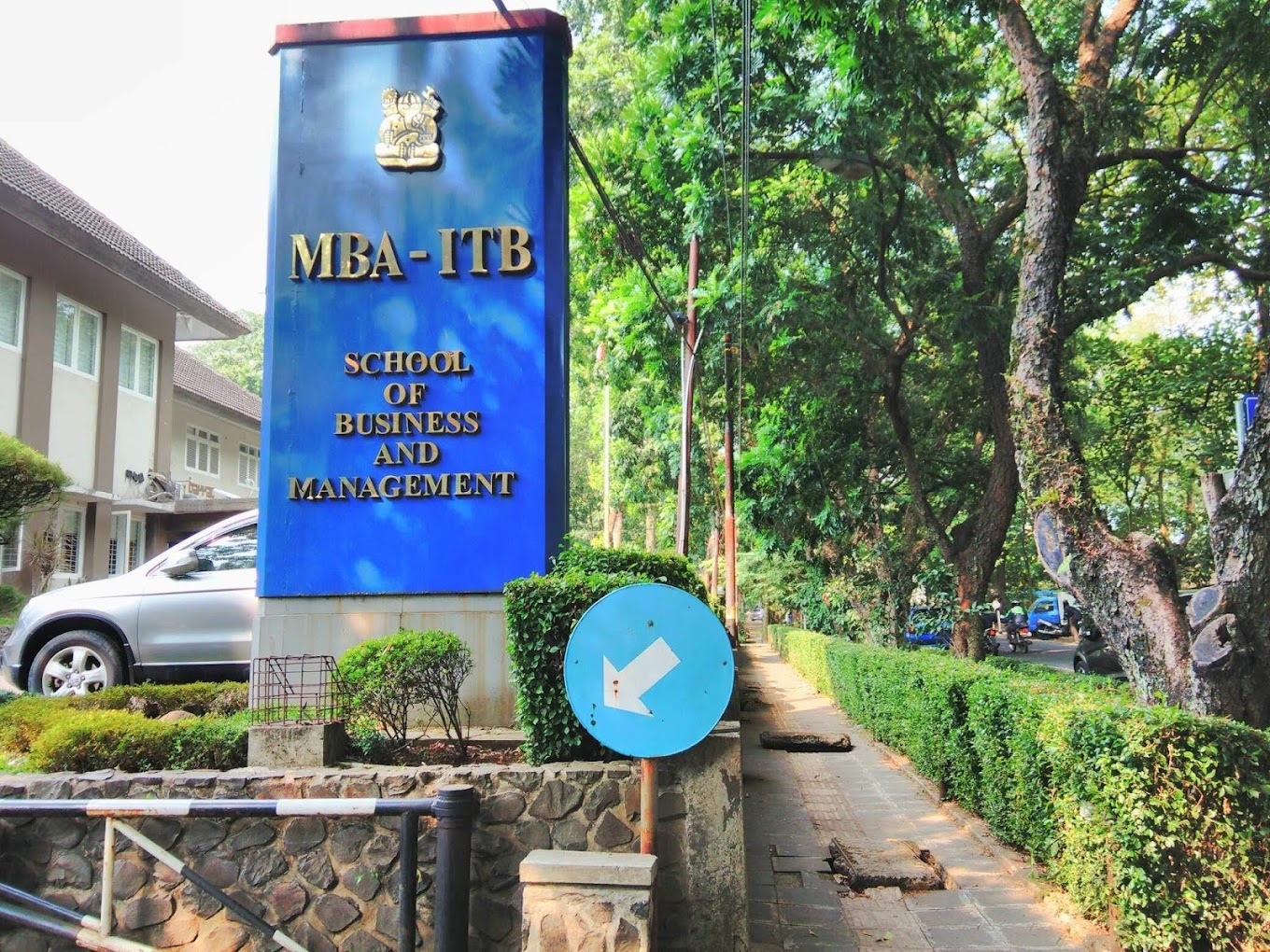 10 Universitas dengan Jurusan MBA di Indonesia Terfavorit - Blog Share